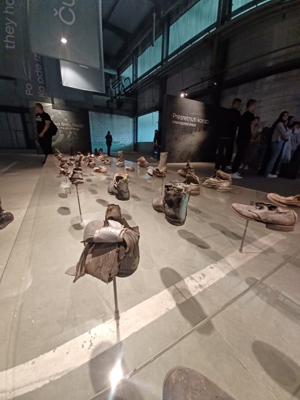 Izlet devetih razreda u Srebrenicu – dan za pamćenje - JU OŠ Alija Nametak